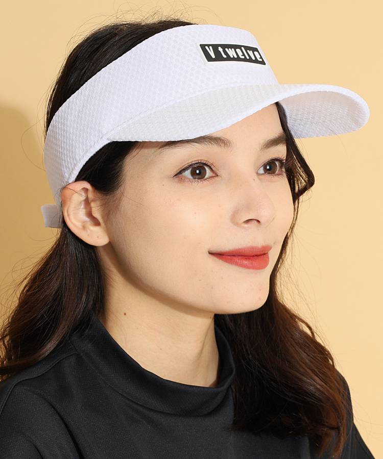 ディッセンバーメイのプルオーバーを使ったスタイリング・コーディネート ｜ レディースゴルフウェア通販 CURUCURU select